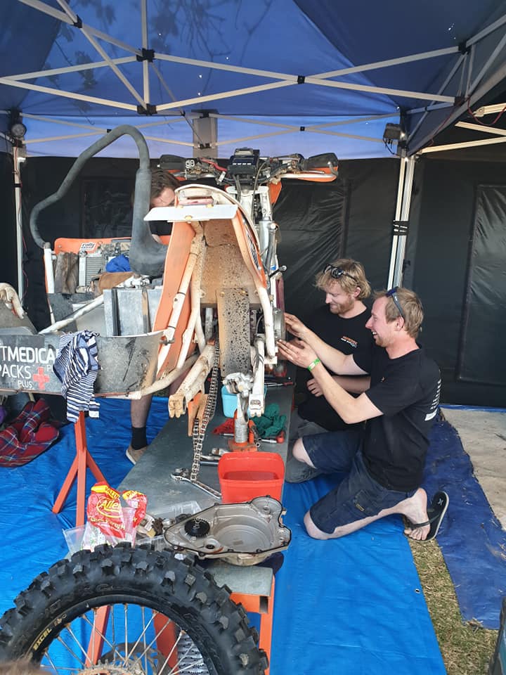 SOUTH AUSSIES TAKE ON THE SUNRAYSIA SAFARI CROSS COUNTRY RALLY ...