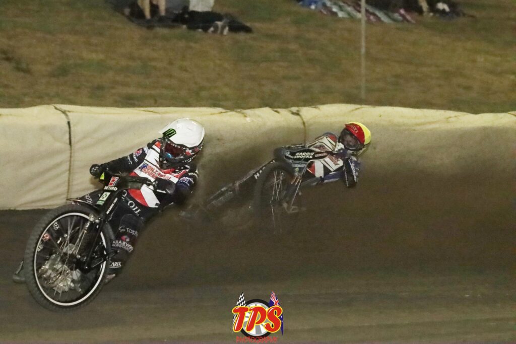 SPEEDWAY LIGHTING UP A HUGE FINISH TO 2022 - FIM 2022 OCEANIA SPEEDWAY ...